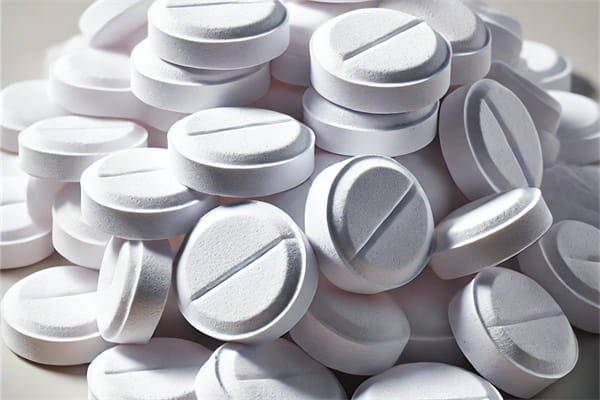 How to Properly Use Pool Chlorine Tablets? - ChloroCraft